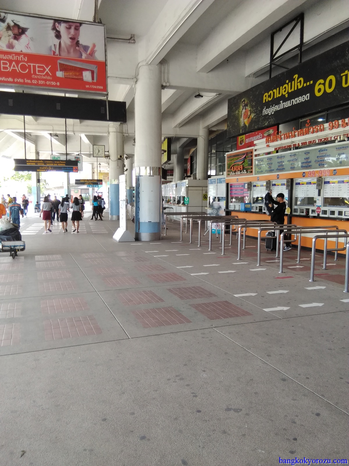 バンコク北バスターミナル チャトゥチャック(モーチット)(Bangkok Chatuchak Bus Terinal(Mo Chit ...