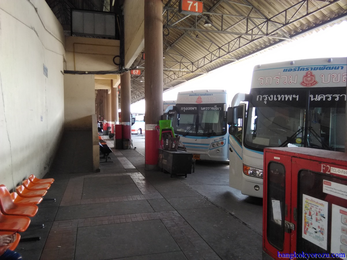 バンコク北バスターミナル チャトゥチャック(モーチット)(Bangkok Chatuchak Bus Terinal(Mo Chit ...