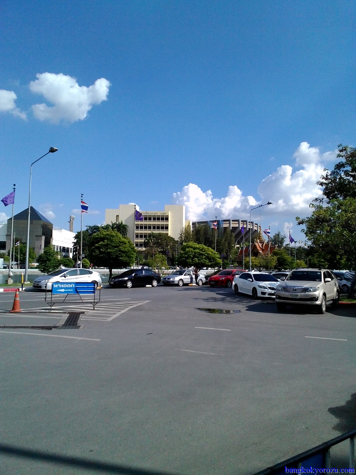 ラムカムヘン大学(Ramkhamhaeng University,มหาวิทยาลัยรามคำแหง) バンコク ...